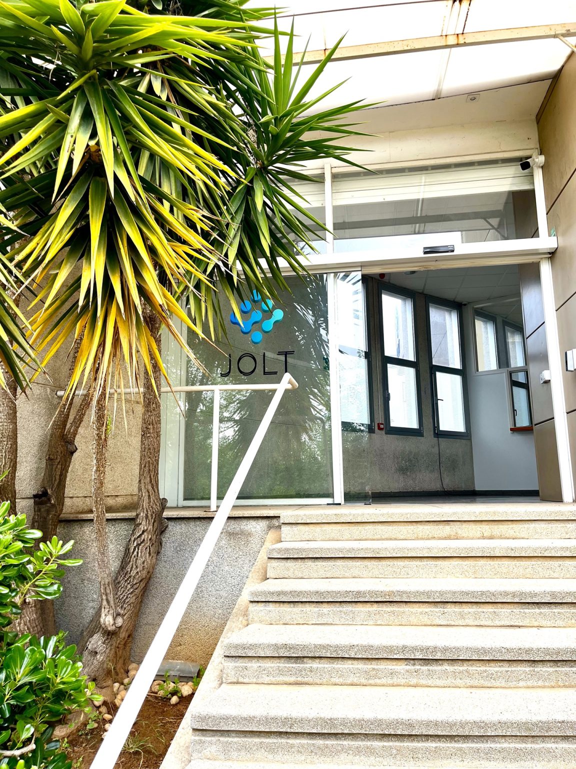 About Us & Contact - Jolt Solutions